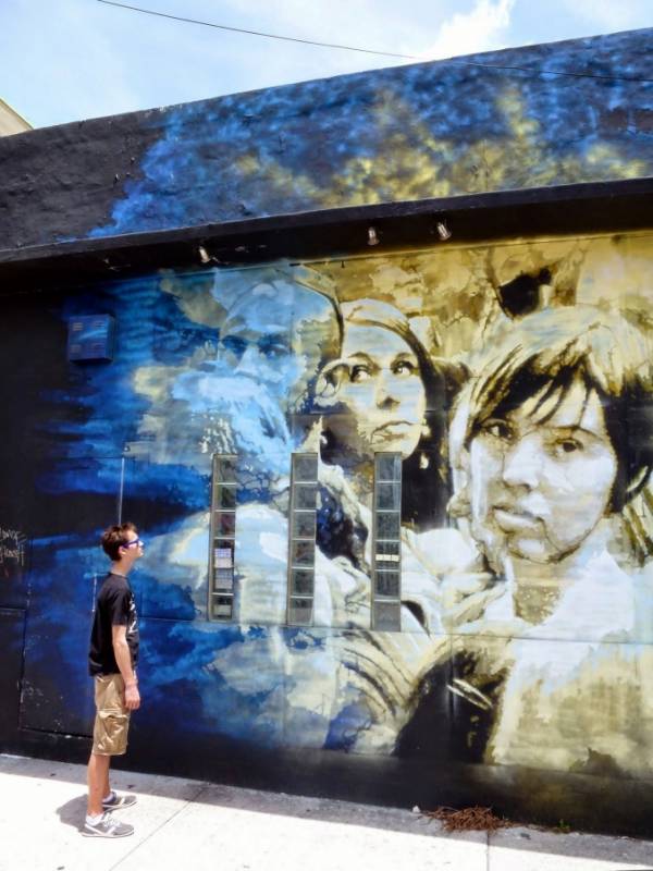 Logan Hicks - Street Art Avenue