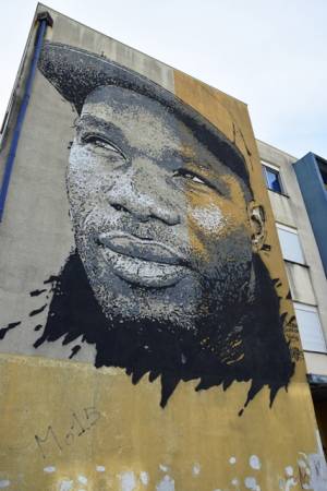 Vhils - Street Art Avenue