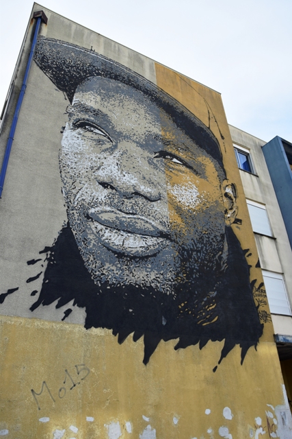Vhils - Street Art Avenue