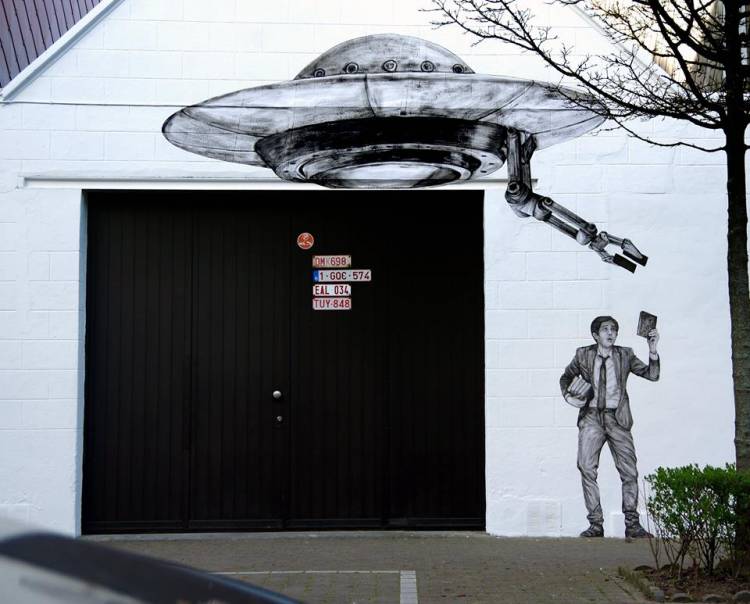 Levalet - Street Art Avenue