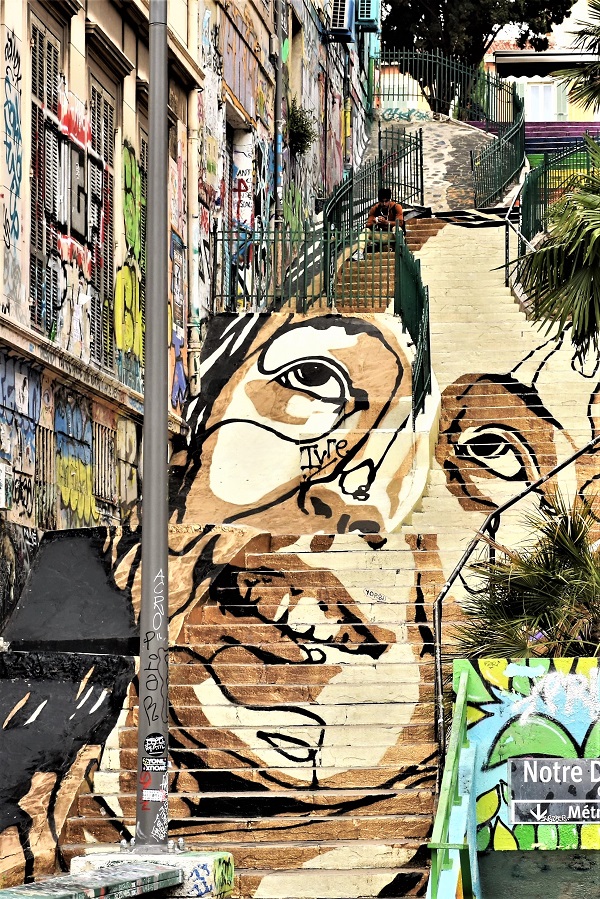 Mahn Kloix /// "Demain c'est pas si loin" - Cours Julien, Marseille